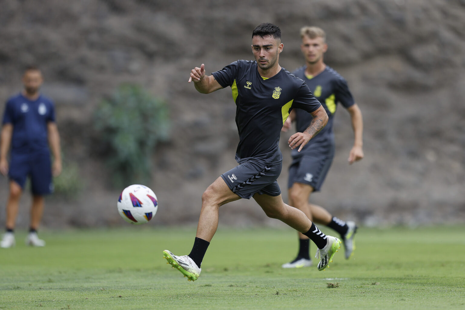 El estreno de Moleiro se aplaza hasta después del parón internacional ...