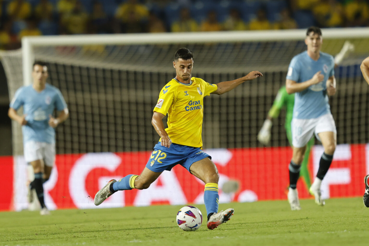 Enzo Loiodice vive una situación inédita en la Unión Deportiva ...