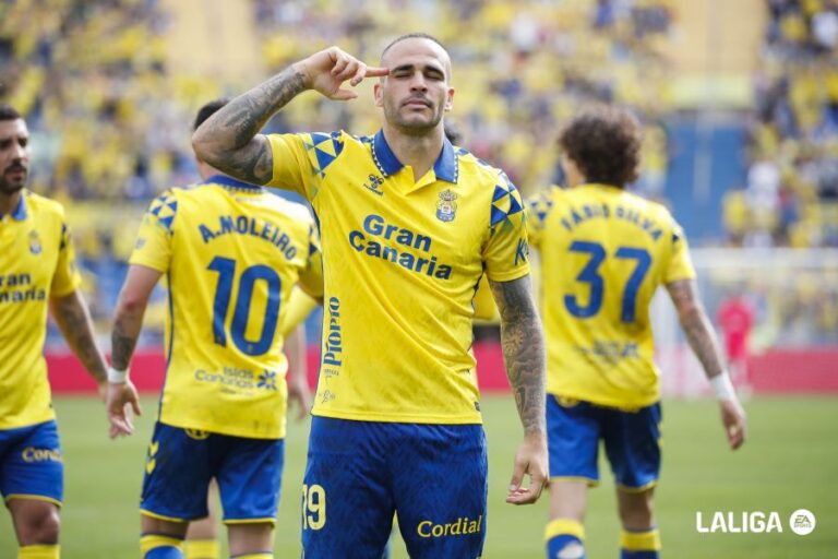 Sandro Ramírez, nominado a mejor jugador del mes | udlaspalmas.NET