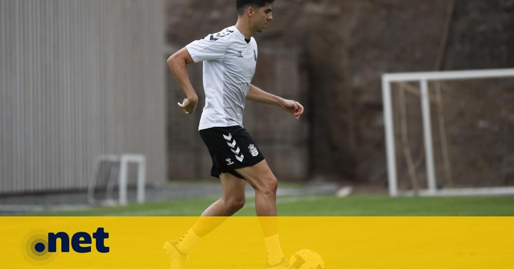 Enrique Clemente ya es uno más en la Ciudad Deportiva | udlaspalmas.NET